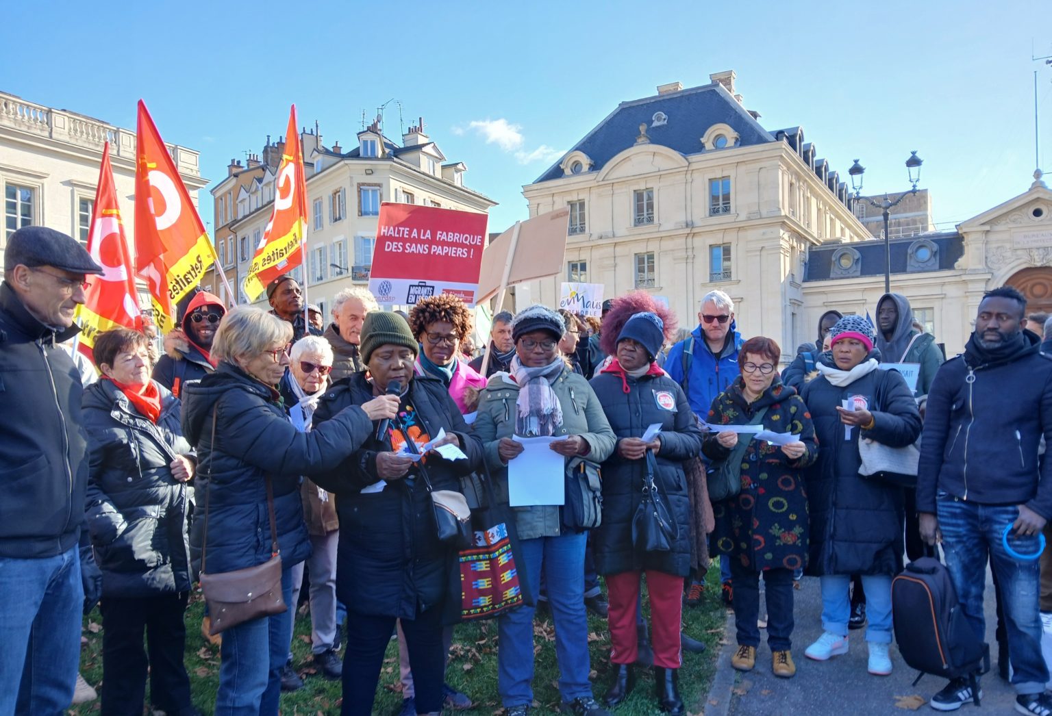 La préfecture de l'Isère bloquée - La Cimade